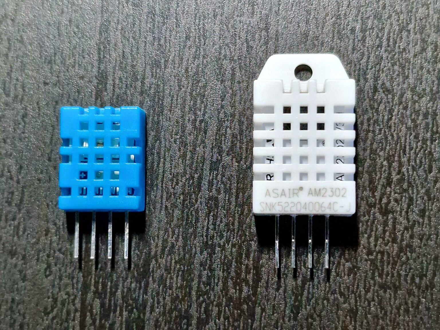 DHT11 vs. DHT22 Sensor am Raspberry Pi: Anschließen, Programmieren ...