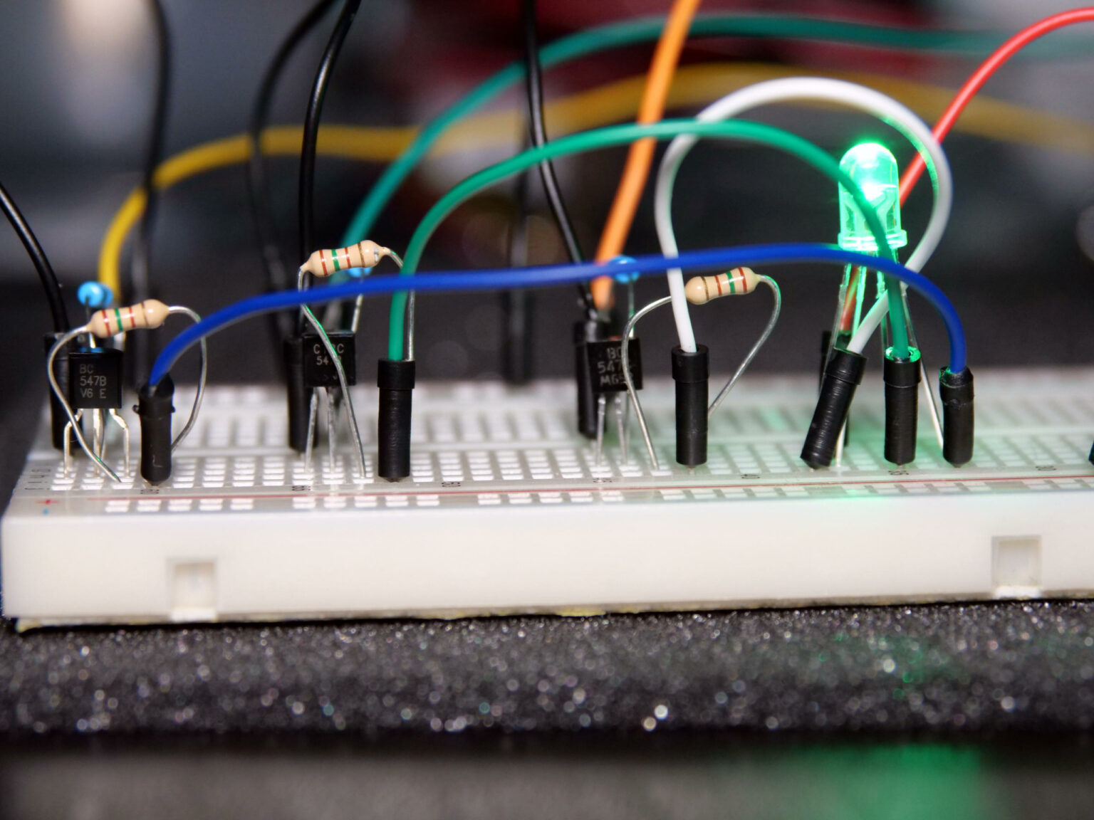 RGB LED am Raspberry Pi unter Python anschließen und ansprechen ...